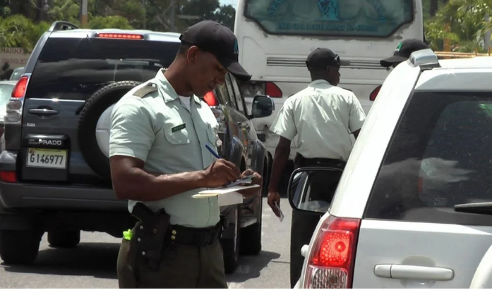 Digesett investigates fake traffic violations | DR1.com