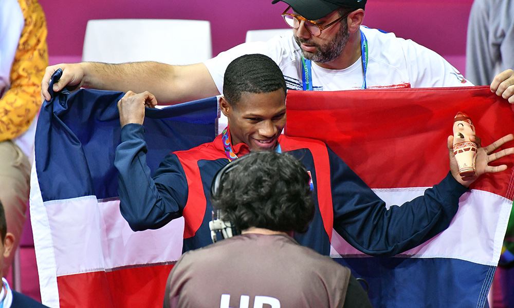 Gold in boxing in Pan Am | DR1.com