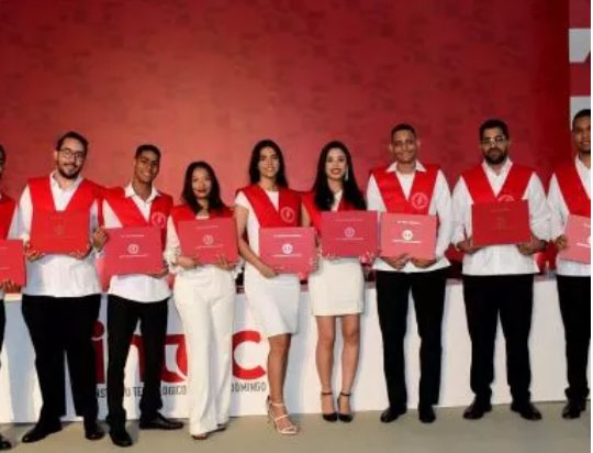 Intec graduates the country’s first cybersecurity engineers | DR1.com