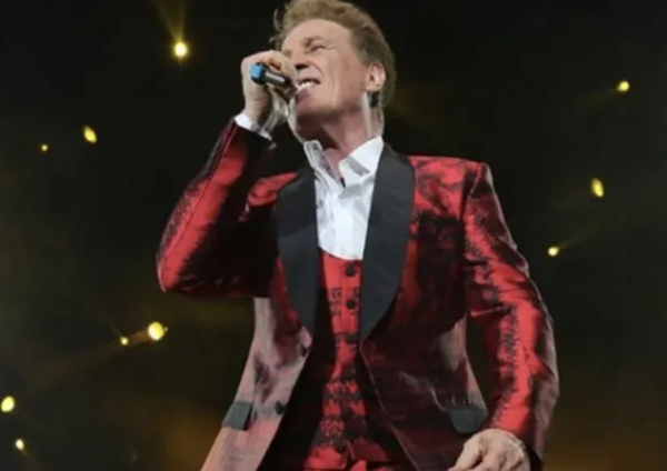 Emmanuel booked for 7 May at the National Theater | DR1.com