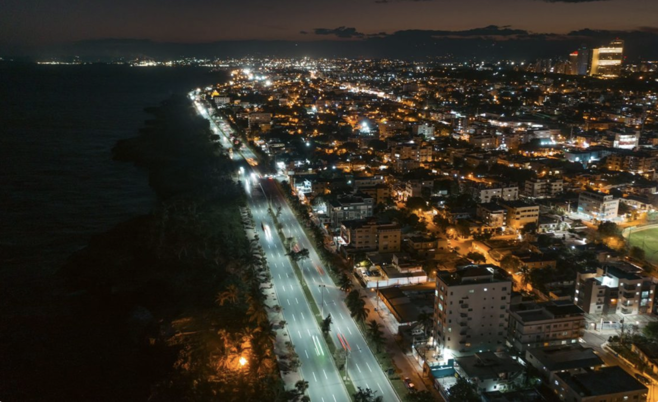 Lighting up the Malecon of Santo Domingo | DR1.com