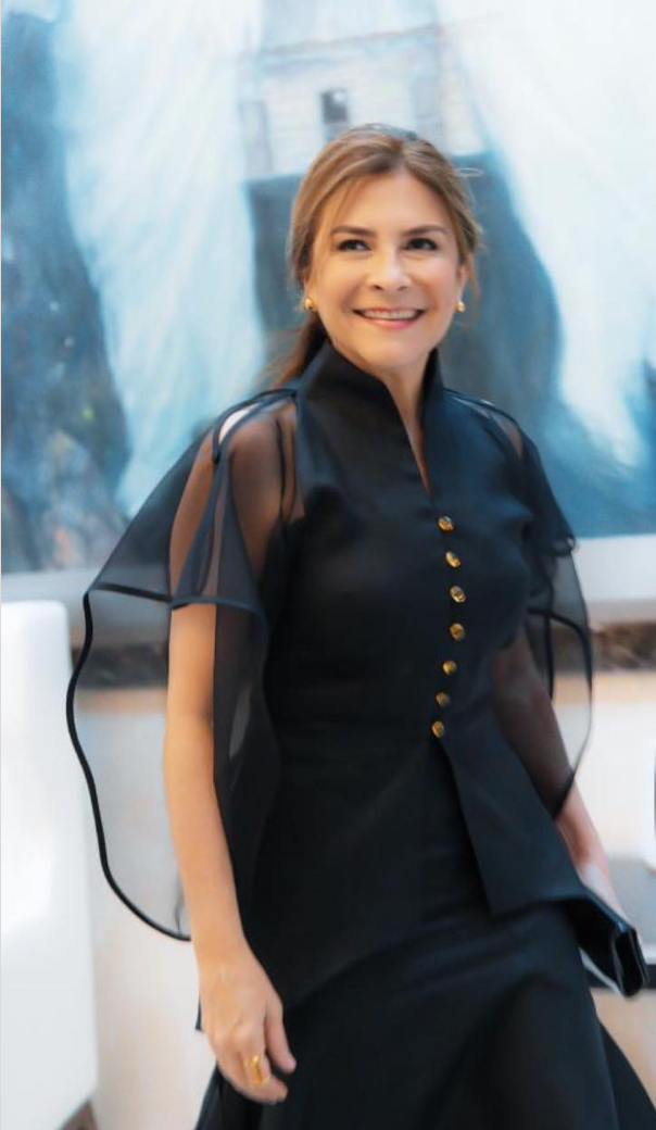 Fashion at the National Assembly for Independence Day | DR1.com