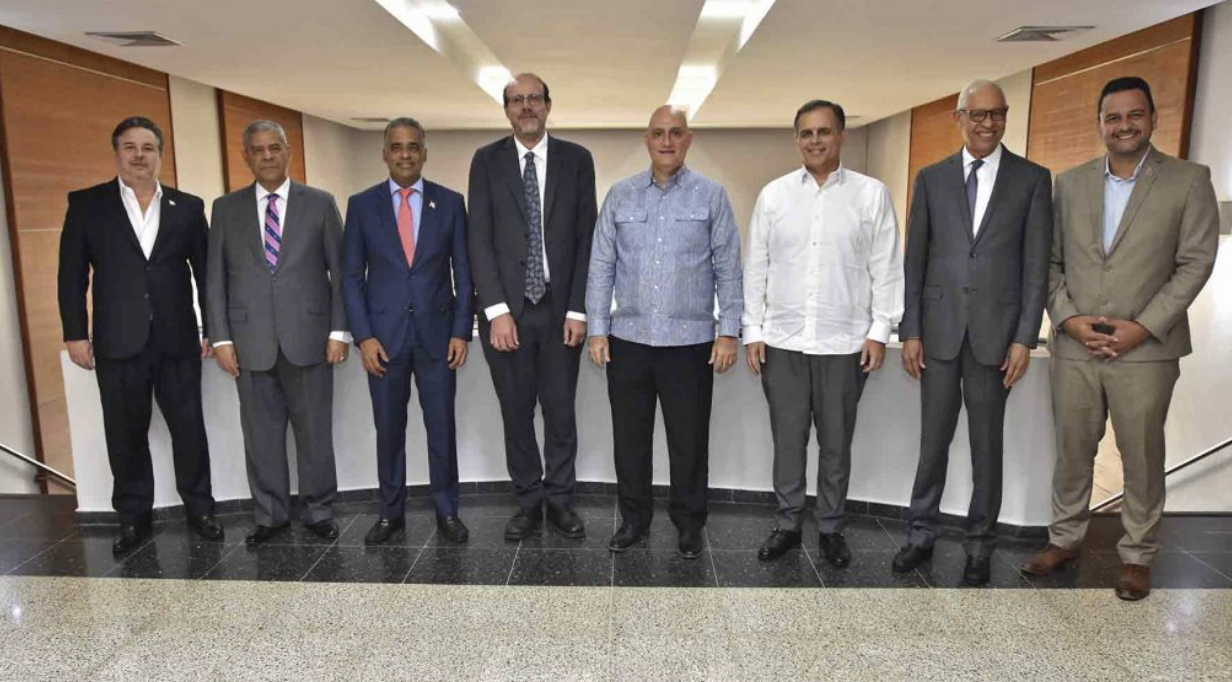 2019 Economy Nobel Prize winner collaborates with Ministry of Economy ...