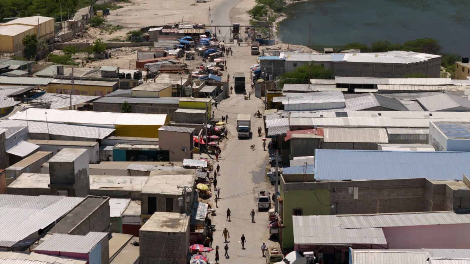 Diario Libre tours southern border with Haiti and concludes there are ...