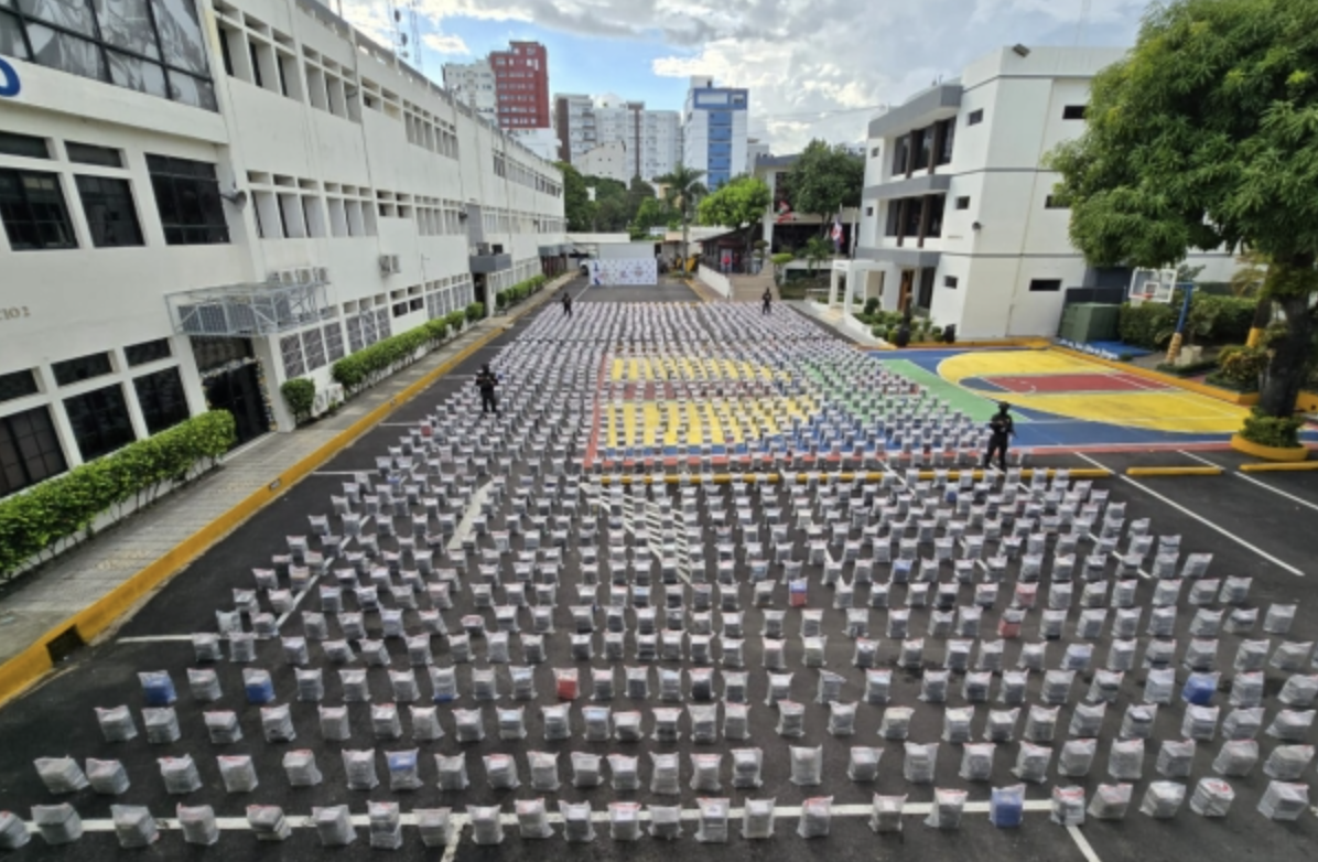 Largest bust in Central America and the Caribbean: 10 tons of cocaine ...