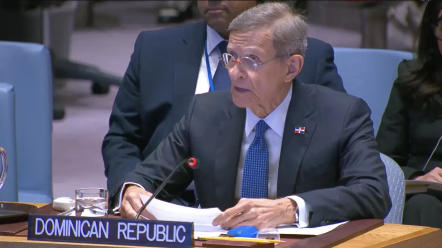 For the 15th time, Roberto Alvarez pleas for Haiti at the National ...