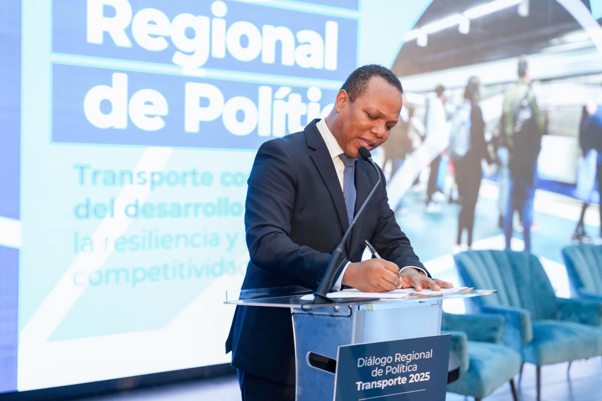 Intrant orders all motorcyclists to wear life-saving helmets | DR1.com